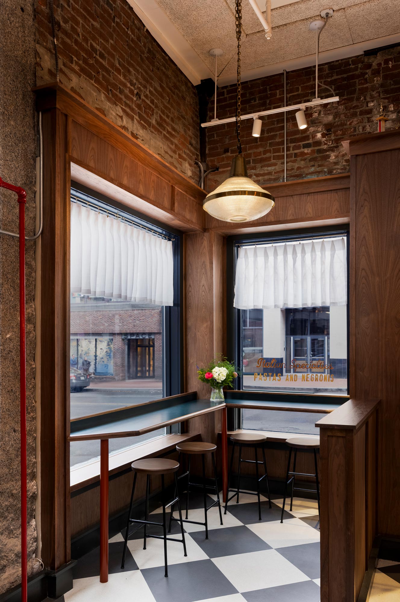 Benny's – Mey & Co